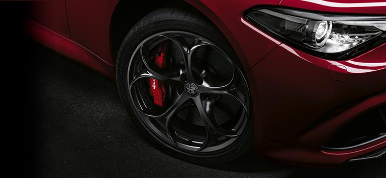 Alfa Romeo Giulia Quadrifoglio | Alfa Romeo UK