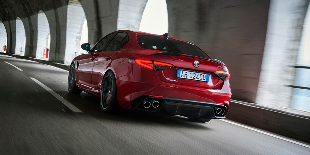Alfa Romeo Giulia Quadrifoglio | Features | Alfa Romeo