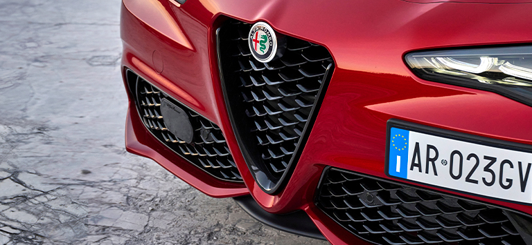 Alfa Romeo Giulia | Sports Cars | Alfa Romeo UK