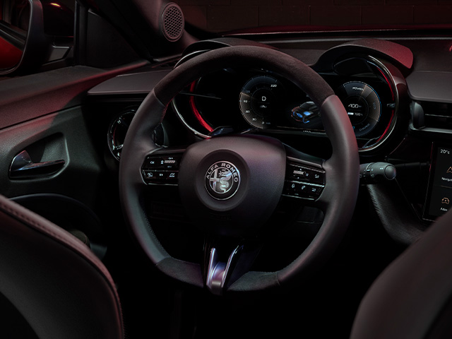 Alfa Romeo Junior Elettrica: Exterior & interior | Alfa Romeo UK