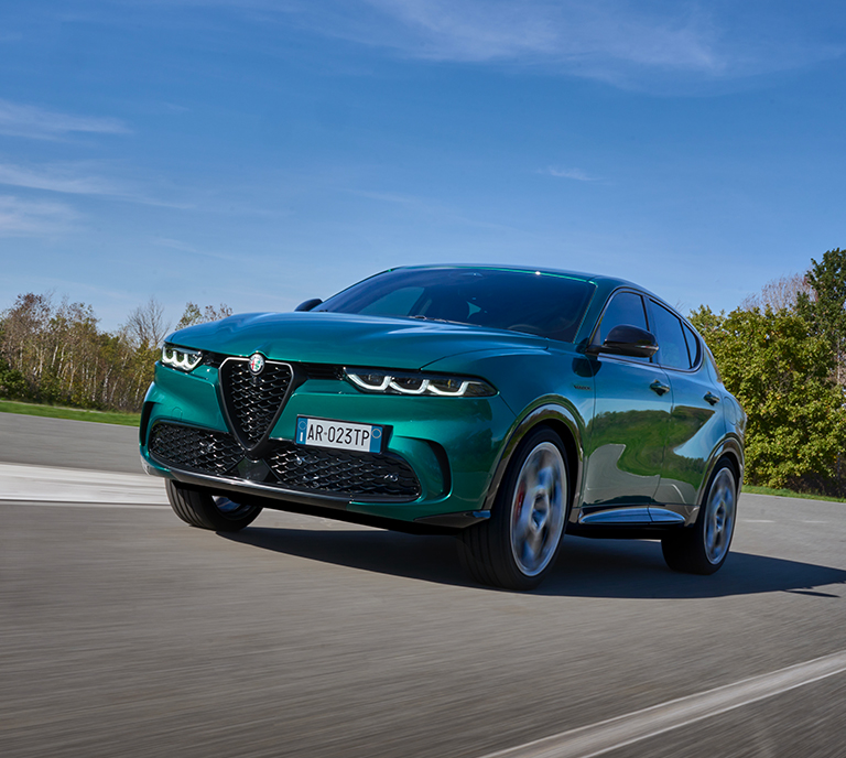 Alfa Romeo Tonale Plug-In Hybrid Q4 | SUV | Alfa Romeo UK